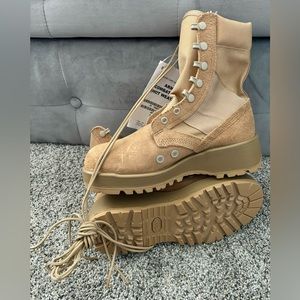 Vibram | Shoes | Us Army Issued Vibram Desert Combat Boots Various ...